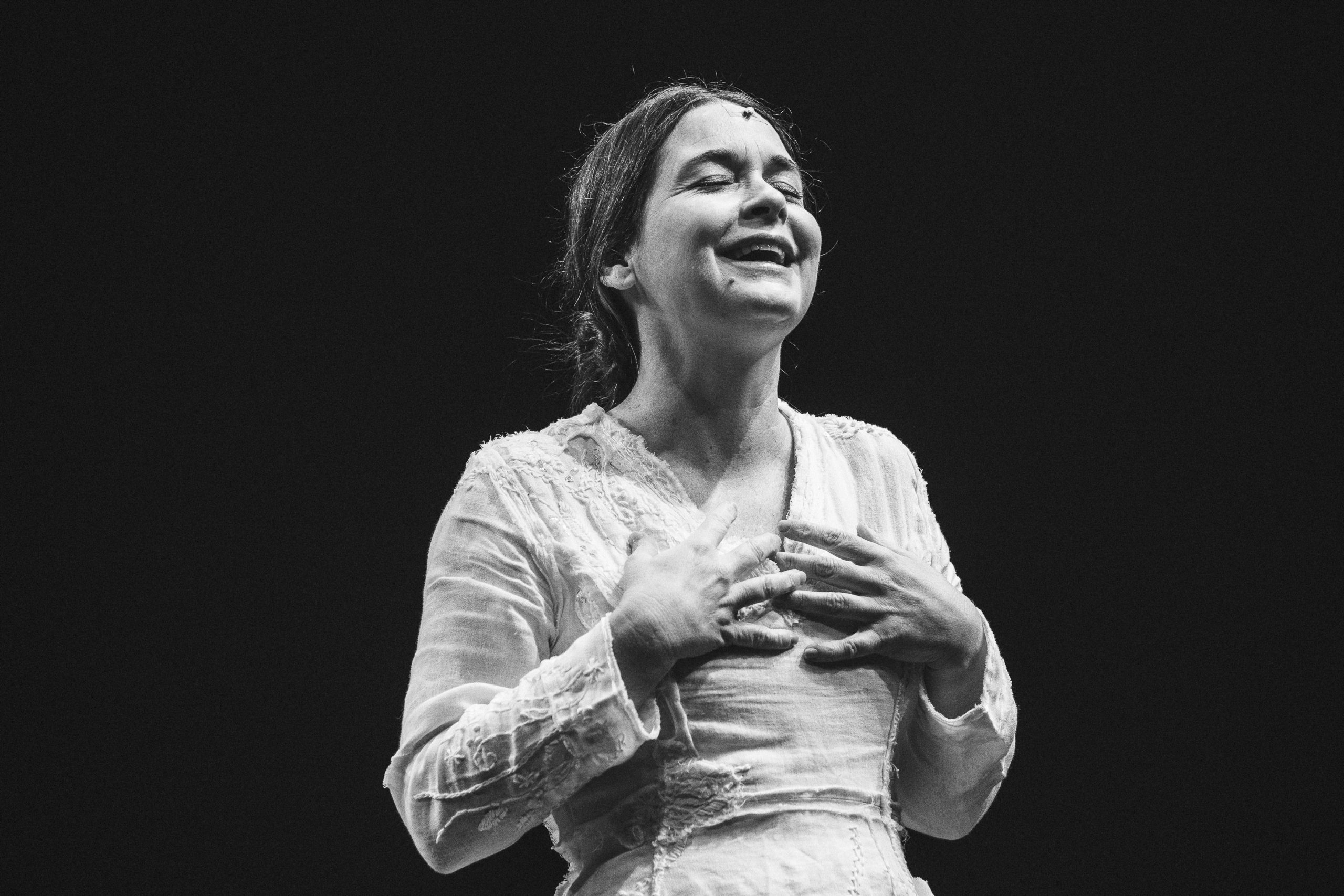 VIRGÍNIA EM MIM | Depoimento da atriz e roteirista Cláudia Abreu - Sesc ...