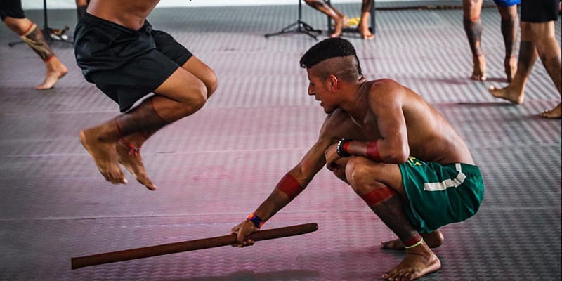 Jogos Indígenas: Xondaro, a arte corporal dos Guarani - Sesc São Paulo ...