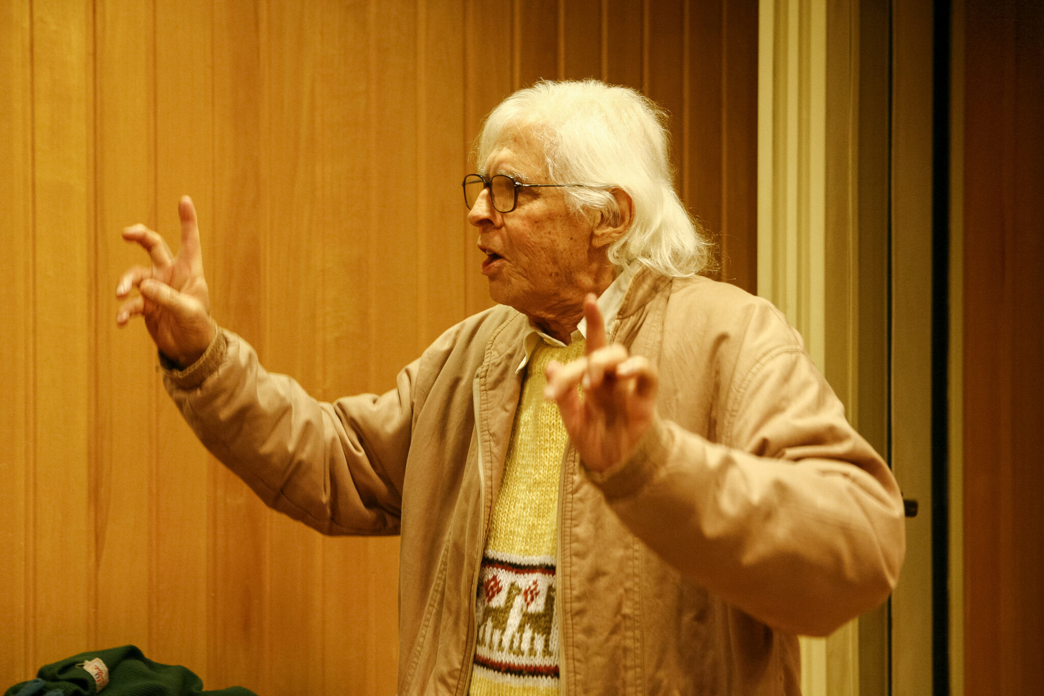 EM TODOS OS SENTIDOS | Perfil do maestro Gilberto Mendes - Sesc São ...